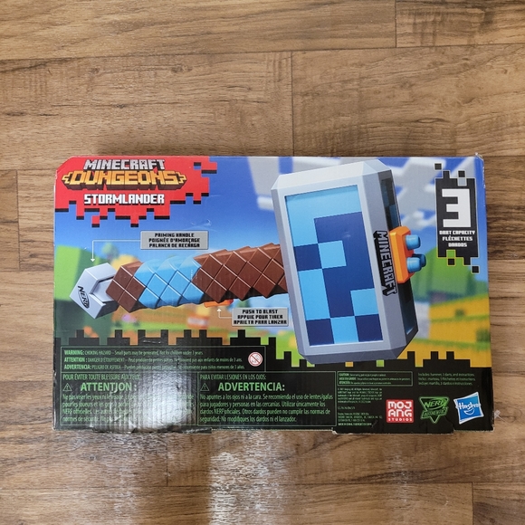 Nerf | Toys | Nerf Minecraft Stormlander Dartblasting Hammer Fires 3 ...